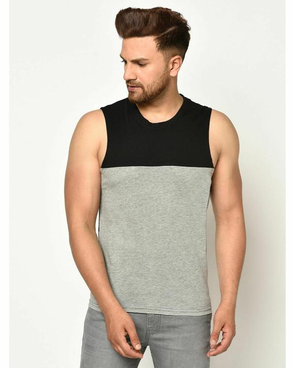 Glito Black & Grey Color Blocked Round Neck Sleeveless Vest For Men's ...